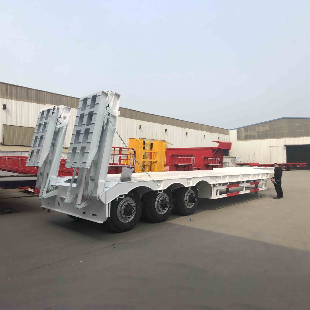 3 Axles Hydraulic Ladders Low Lowader Lowbed Semi Trailer with ...
