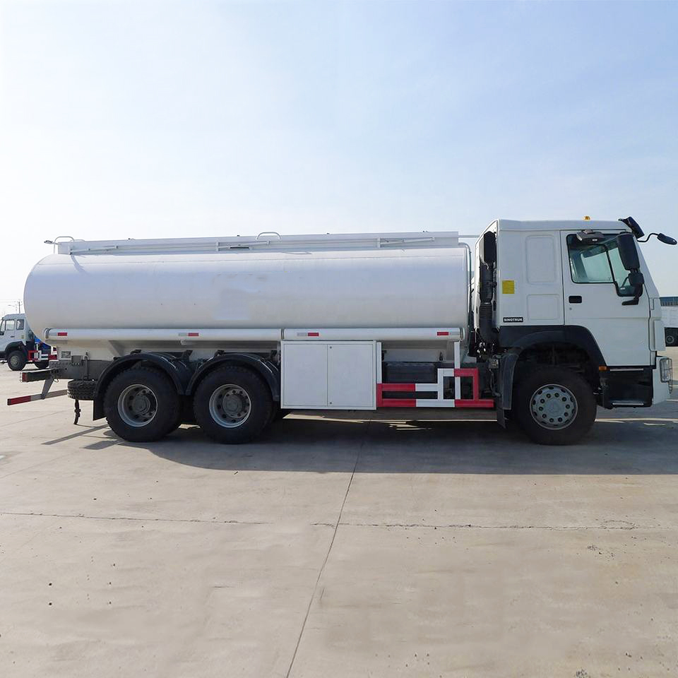 290HP /336HP Sinotruk HOWO 20000 Liters Heavy Special Water Tanker ...