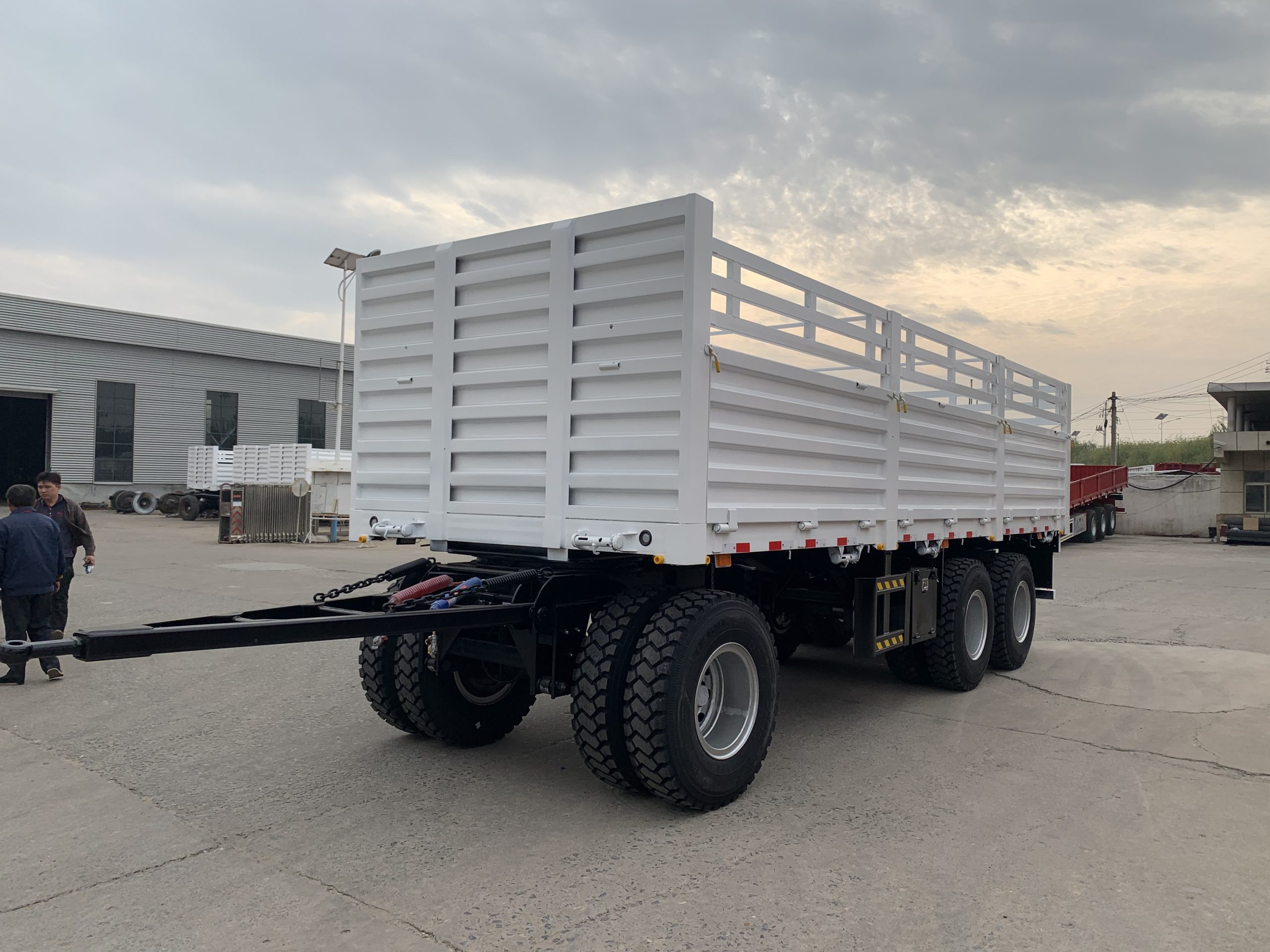 The most popular truck combination in Africa——cargo truck +drawbar ...